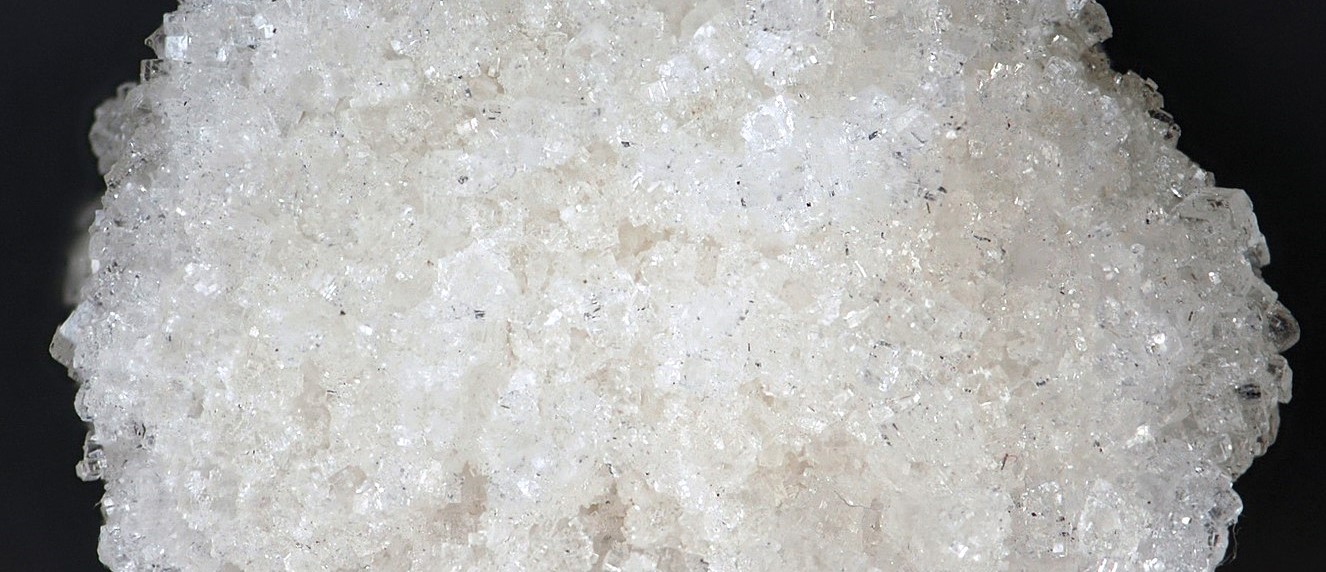 How much aquarium salt should I add to my fish tank? - Tropical Fish ...